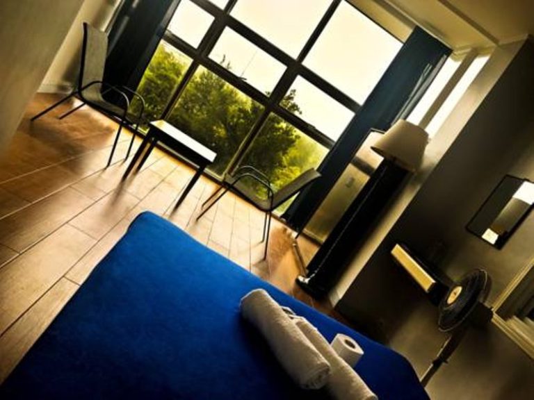 Metro Pines Inn | Website Deal - BOOK NOW
